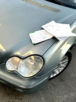 Zaļš Mercedes-Benz C-Class 2006 Tallina, ar dzinēja tilpumu 1.80 L un nobraukumu 240 tūkst. km par 3599 €, foto 10 vietnē AUTOMOTO.COM.LV
