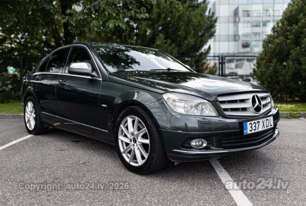 Green Mercedes-Benz C-Class 2008 in Tallinn, with an engine capacity of 3.00 L and mileage of 351 thousand km for 4999 €, photo 1 on AUTOMOTO.COM.LV