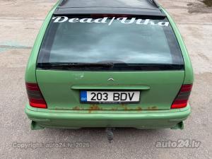 Zaļš Mercedes-Benz C-Class 1999 Tallina, ar dzinēja tilpumu 2.20 L un nobraukumu 280 tūkst. km par 900 €, foto 6 vietnē AUTOMOTO.COM.LV