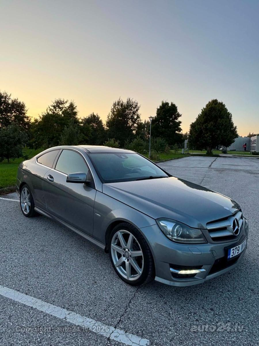 Pelēks Mercedes-Benz C-Class 2011 Tartu, ar dzinēja tilpumu 2.10 L un nobraukumu 252 tūkst. km par 8799 €, foto 3 vietnē AUTOMOTO.COM.LV