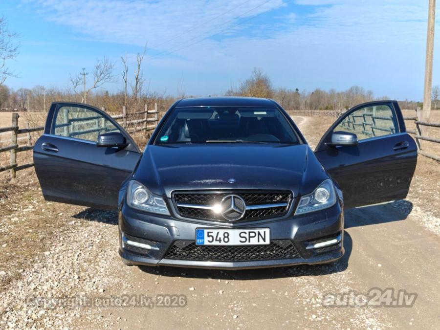 Grey Mercedes-Benz C-Class 2013 in Tallinn, with an engine capacity of 2.10 L and mileage of 260 thousand km for 9900 €, photo 5 on AUTOMOTO.COM.LV