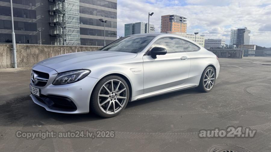 Pelēks Mercedes-Benz C-Class 2016 Tallina, ar dzinēja tilpumu 4.00 L un nobraukumu 106 tūkst. km par 36000 €, foto 1 vietnē AUTOMOTO.COM.LV