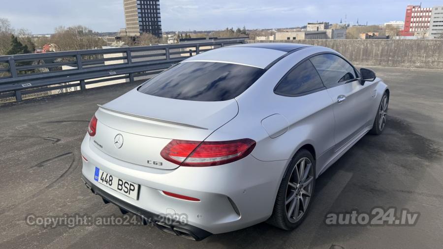 Pelēks Mercedes-Benz C-Class 2016 Tallina, ar dzinēja tilpumu 4.00 L un nobraukumu 106 tūkst. km par 36000 €, foto 8 vietnē AUTOMOTO.COM.LV