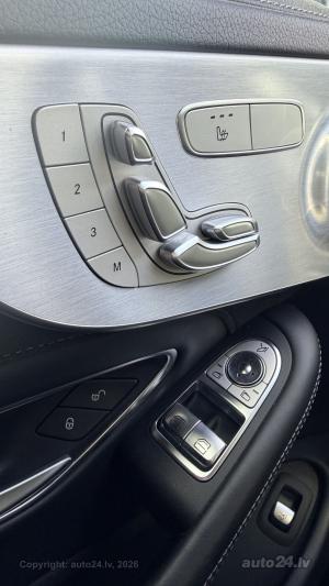 Pelēks Mercedes-Benz C-Class 2016 Tallina, ar dzinēja tilpumu 4.00 L un nobraukumu 106 tūkst. km par 36000 €, foto 12 vietnē AUTOMOTO.COM.LV