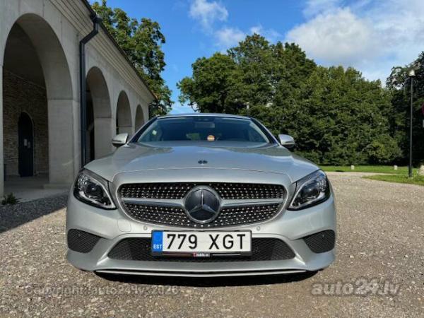 Pelēks Mercedes-Benz C-Class 2020 Tallina, ar dzinēja tilpumu 1.50 L un nobraukumu 63 tūkst. km par 30000 €, foto 3 vietnē AUTOMOTO.COM.LV