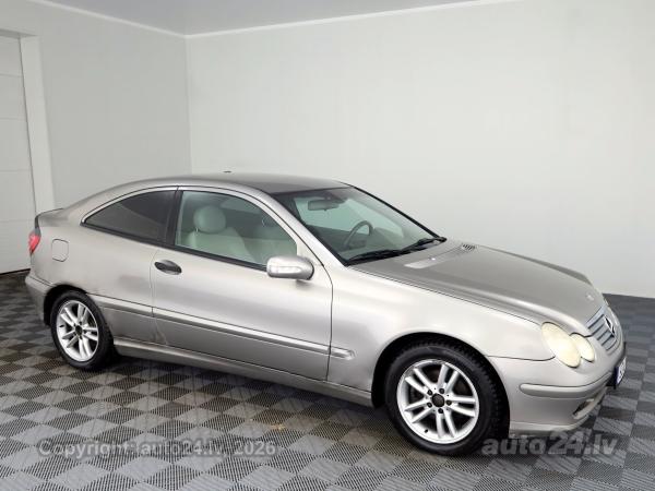 Grey Mercedes-Benz C-Class 2002 in Tallinn, with an engine capacity of 1.80 L and mileage of 242 thousand km for 699 €, photo 1 on AUTOMOTO.COM.LV