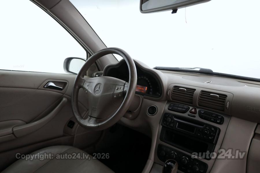 Grey Mercedes-Benz C-Class 2002 in Tallinn, with an engine capacity of 1.80 L and mileage of 242 thousand km for 699 €, photo 6 on AUTOMOTO.COM.LV