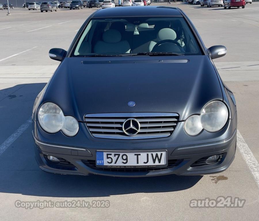 Grey Mercedes-Benz C-Class 2006 in Tallinn, with an engine capacity of 1.80 L and mileage of 261 thousand km for 2900 €, photo 1 on AUTOMOTO.COM.LV