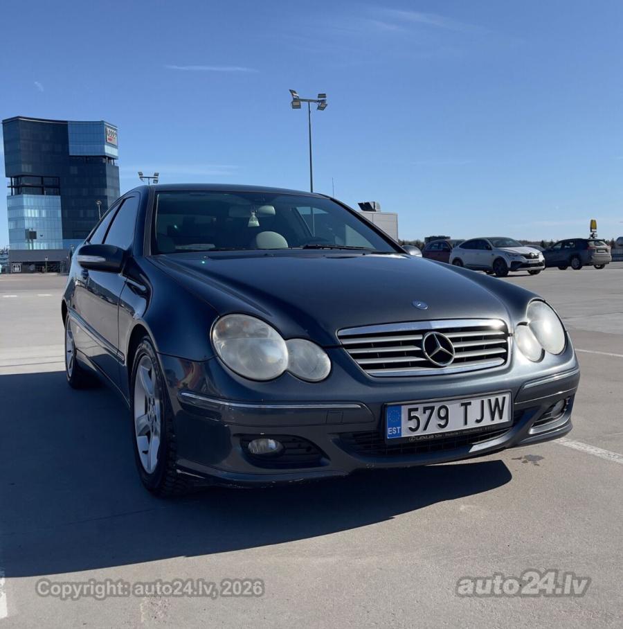 Grey Mercedes-Benz C-Class 2006 in Tallinn, with an engine capacity of 1.80 L and mileage of 261 thousand km for 2900 €, photo 3 on AUTOMOTO.COM.LV