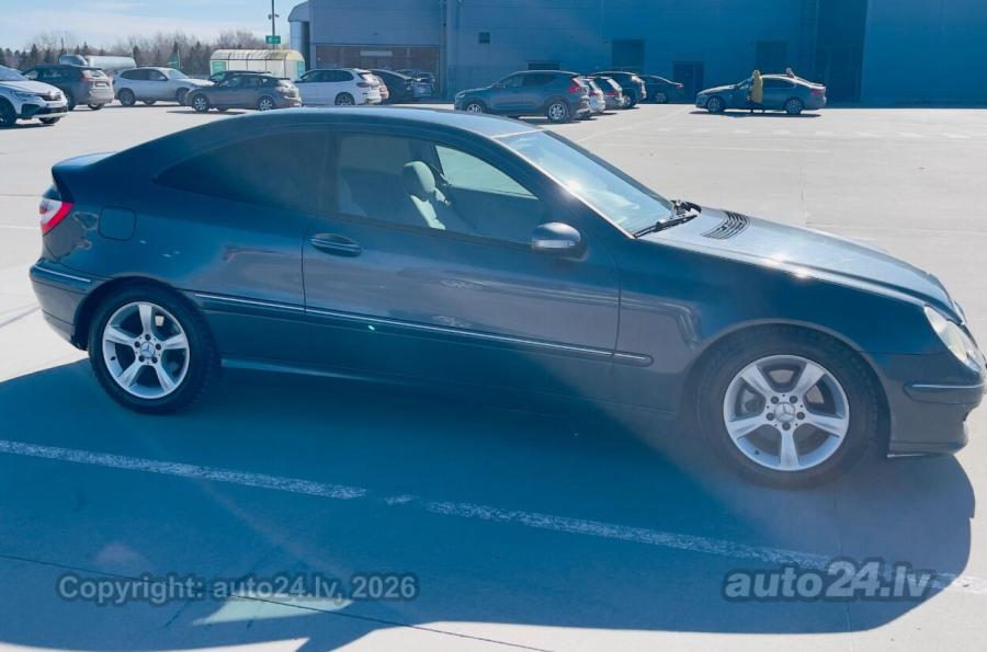 Grey Mercedes-Benz C-Class 2006 in Tallinn, with an engine capacity of 1.80 L and mileage of 261 thousand km for 2900 €, photo 5 on AUTOMOTO.COM.LV