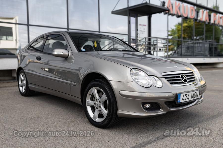Grey Mercedes-Benz C-Class 2006 in Tallinn, with an engine capacity of 1.80 L and mileage of 176 thousand km for 2499 €, photo 1 on AUTOMOTO.COM.LV