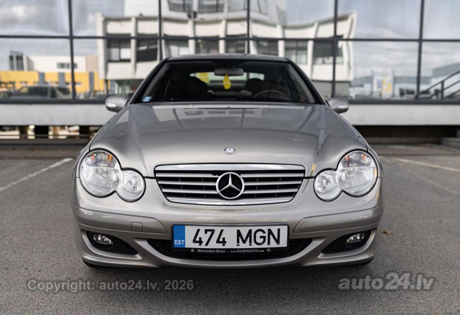 Grey Mercedes-Benz C-Class 2006 in Tallinn, with an engine capacity of 1.80 L and mileage of 176 thousand km for 2499 €, photo 3 on AUTOMOTO.COM.LV