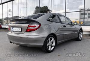 Grey Mercedes-Benz C-Class 2006 in Tallinn, with an engine capacity of 1.80 L and mileage of 176 thousand km for 2499 €, photo 5 on AUTOMOTO.COM.LV