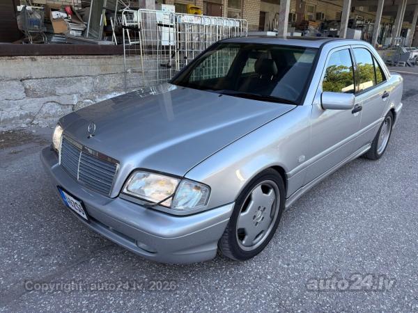 Pelēks Mercedes-Benz C-Class 1998 Tallina, ar dzinēja tilpumu 4.30 L un nobraukumu 168 tūkst. km par 14900 €, foto 7 vietnē AUTOMOTO.COM.LV