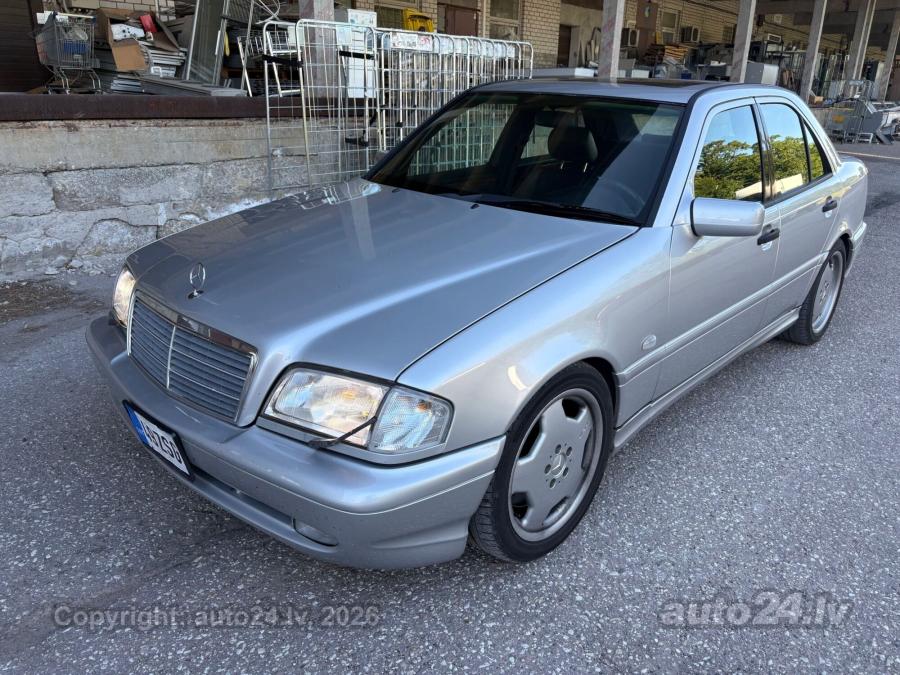 Pelēks Mercedes-Benz C-Class 1998 Tallina, ar dzinēja tilpumu 4.30 L un nobraukumu 168 tūkst. km par 14900 €, foto 8 vietnē AUTOMOTO.COM.LV