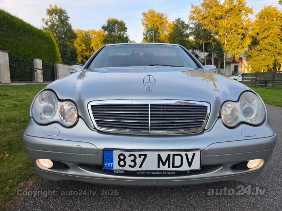 Pelēks Mercedes-Benz C-Class 2003 Tallina, ar dzinēja tilpumu 1.80 L un nobraukumu 295 tūkst. km par 1099 €, foto 3 vietnē AUTOMOTO.COM.LV