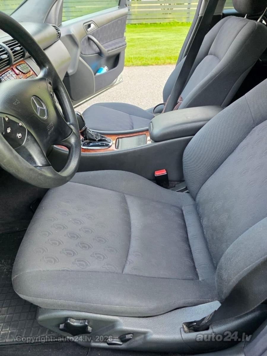 Pelēks Mercedes-Benz C-Class 2003 Tallina, ar dzinēja tilpumu 1.80 L un nobraukumu 295 tūkst. km par 1099 €, foto 9 vietnē AUTOMOTO.COM.LV