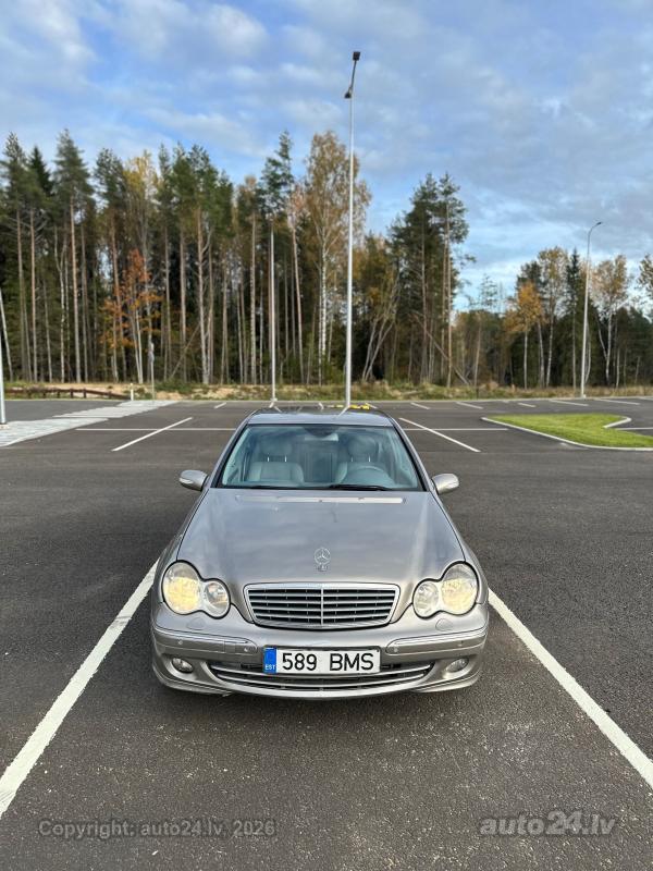 Pelēks Mercedes-Benz C-Class 2004 Jehvi, ar dzinēja tilpumu 1.80 L un nobraukumu 289 tūkst. km par 2300 €, foto 1 vietnē AUTOMOTO.COM.LV