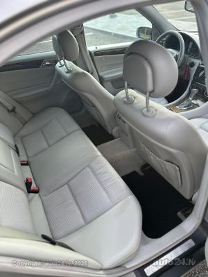 Pelēks Mercedes-Benz C-Class 2004 Jehvi, ar dzinēja tilpumu 1.80 L un nobraukumu 289 tūkst. km par 2300 €, foto 9 vietnē AUTOMOTO.COM.LV