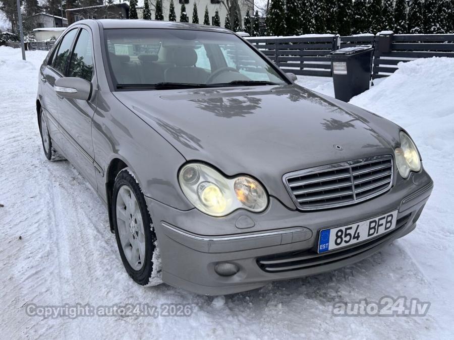 Grey Mercedes-Benz C-Class 2005 in Tallinn, with an engine capacity of 1.80 L and mileage of 241 thousand km for 2050 €, photo 2 on AUTOMOTO.COM.LV