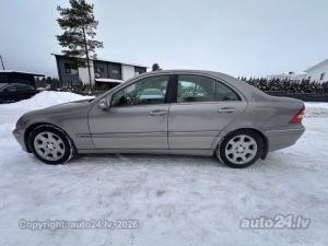 Grey Mercedes-Benz C-Class 2005 in Tallinn, with an engine capacity of 1.80 L and mileage of 241 thousand km for 2050 €, photo 5 on AUTOMOTO.COM.LV