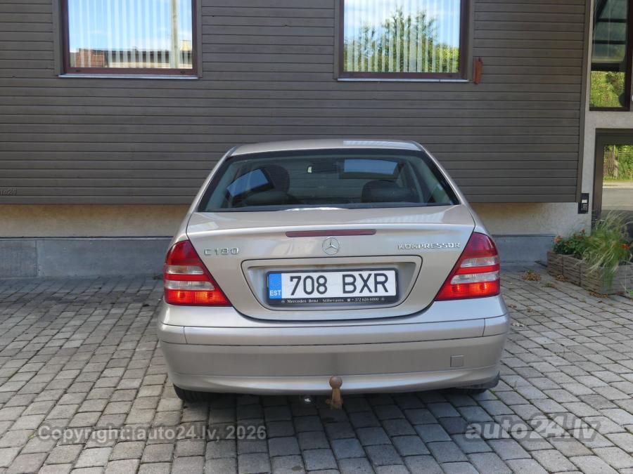 Pelēks Mercedes-Benz C-Class 2006 Tartu, ar dzinēja tilpumu 1.80 L un nobraukumu 248 tūkst. km par 2000 €, foto 5 vietnē AUTOMOTO.COM.LV