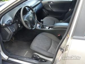 Pelēks Mercedes-Benz C-Class 2006 Tartu, ar dzinēja tilpumu 1.80 L un nobraukumu 248 tūkst. km par 2000 €, foto 15 vietnē AUTOMOTO.COM.LV