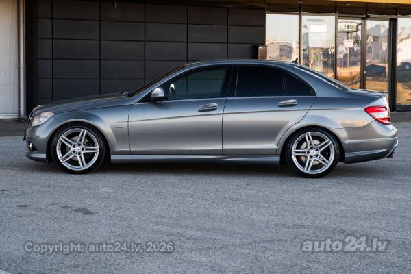 Pelēks Mercedes-Benz C-Class 2007 Tartu, ar dzinēja tilpumu 2.10 L un nobraukumu 320 tūkst. km par 6999 €, foto 5 vietnē AUTOMOTO.COM.LV