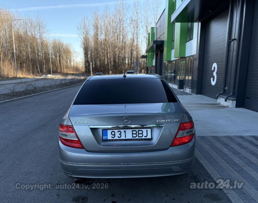 Grey Mercedes-Benz C-Class 2008 in Tallinn, with an engine capacity of 1.80 L and mileage of 297 thousand km for 5500 €, photo 4 on AUTOMOTO.COM.LV