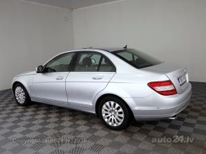 Pelēks Mercedes-Benz C-Class 2008 Tallina, ar dzinēja tilpumu 2.10 L un nobraukumu 311 tūkst. km par 2999 €, foto 5 vietnē AUTOMOTO.COM.LV