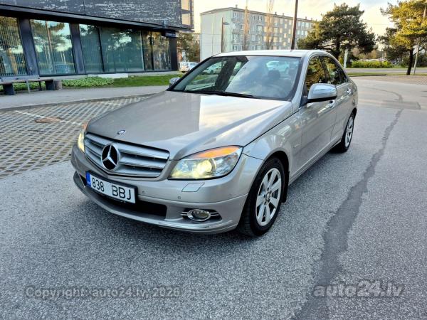 Pelēks Mercedes-Benz C-Class 2008 Tallina, ar dzinēja tilpumu 2.10 L un nobraukumu 310 tūkst. km par 2990 €, foto 1 vietnē AUTOMOTO.COM.LV