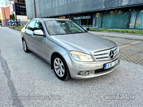 Pelēks Mercedes-Benz C-Class 2008 Tallina, ar dzinēja tilpumu 2.10 L un nobraukumu 310 tūkst. km par 2990 €, foto 3 vietnē AUTOMOTO.COM.LV
