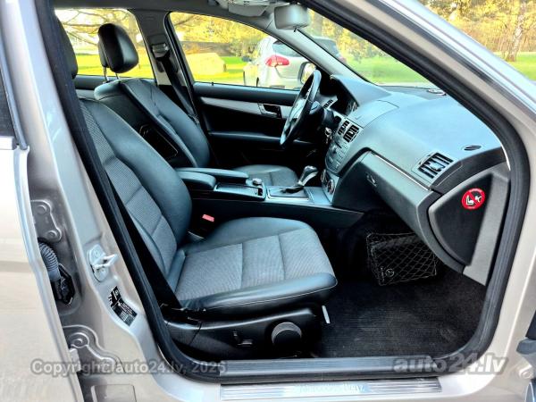 Pelēks Mercedes-Benz C-Class 2008 Tallina, ar dzinēja tilpumu 2.10 L un nobraukumu 310 tūkst. km par 2990 €, foto 6 vietnē AUTOMOTO.COM.LV