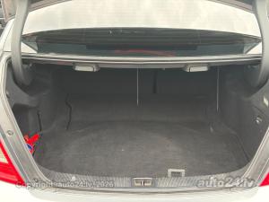 Pelēks Mercedes-Benz C-Class 2008 Paide, ar dzinēja tilpumu 2.10 L un nobraukumu 301 tūkst. km par 6000 €, foto 13 vietnē AUTOMOTO.COM.LV