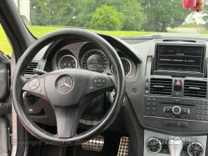 Pelēks Mercedes-Benz C-Class 2008 Paide, ar dzinēja tilpumu 2.10 L un nobraukumu 301 tūkst. km par 6000 €, foto 17 vietnē AUTOMOTO.COM.LV