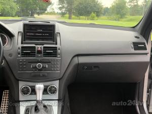 Pelēks Mercedes-Benz C-Class 2008 Paide, ar dzinēja tilpumu 2.10 L un nobraukumu 301 tūkst. km par 6000 €, foto 18 vietnē AUTOMOTO.COM.LV