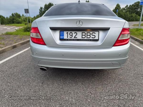 Grey Mercedes-Benz C-Class 2008 in Tartu, with an engine capacity of 1.80 L and mileage of 205 thousand km for 6999 €, photo 4 on AUTOMOTO.COM.LV