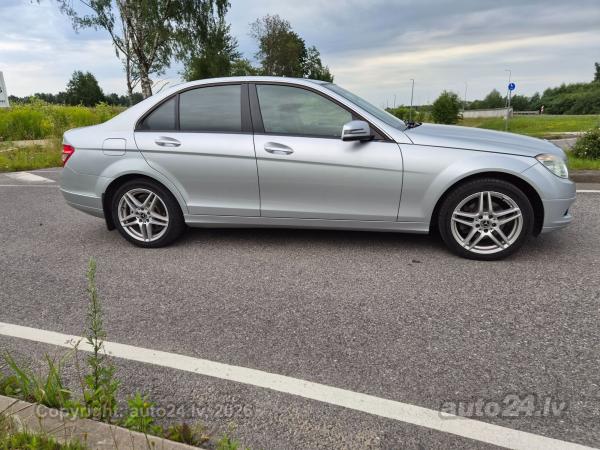 Grey Mercedes-Benz C-Class 2008 in Tartu, with an engine capacity of 1.80 L and mileage of 205 thousand km for 6999 €, photo 6 on AUTOMOTO.COM.LV