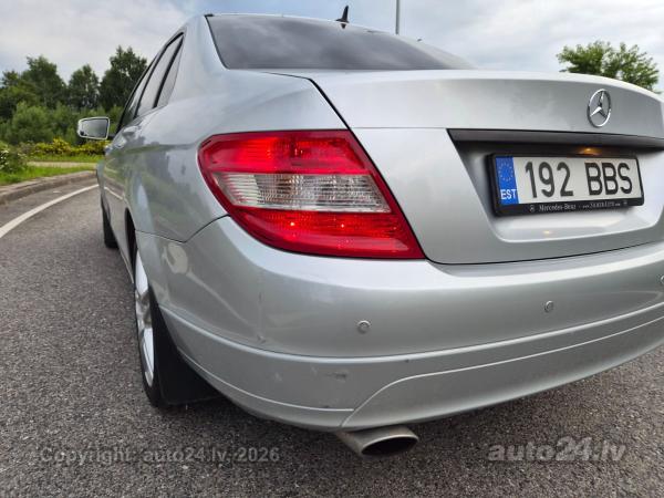 Grey Mercedes-Benz C-Class 2008 in Tartu, with an engine capacity of 1.80 L and mileage of 205 thousand km for 6999 €, photo 8 on AUTOMOTO.COM.LV