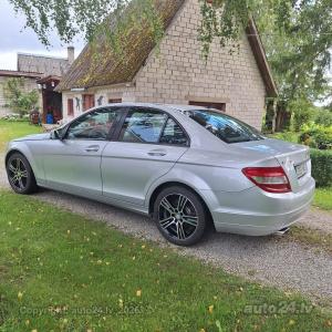 Pelēks Mercedes-Benz C-Class 2009 Rapla, ar dzinēja tilpumu 2.10 L un nobraukumu 274 tūkst. km par 5600 €, foto 7 vietnē AUTOMOTO.COM.LV