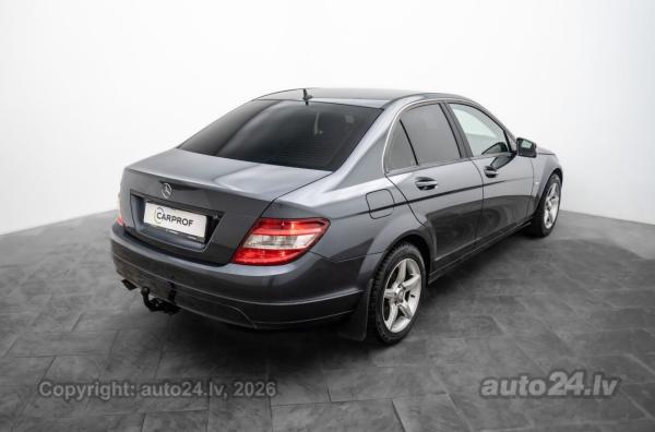 Grey Mercedes-Benz C-Class 2010 in Tallinn, with an engine capacity of 1.60 L and mileage of 180 thousand km for 5999 €, photo 4 on AUTOMOTO.COM.LV