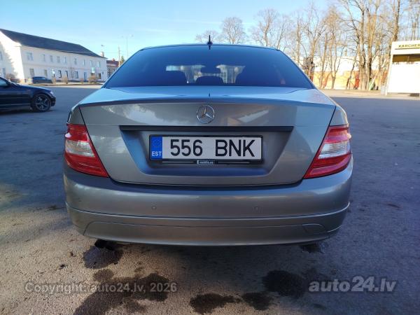 Pelēks Mercedes-Benz C-Class 2010 Jehvi, ar dzinēja tilpumu 1.80 L un nobraukumu 229 tūkst. km par 4990 €, foto 4 vietnē AUTOMOTO.COM.LV