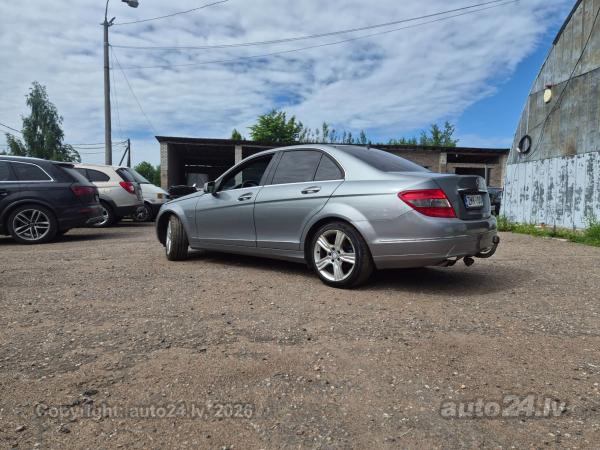 Grey Mercedes-Benz C-Class 2010 in Narva, with an engine capacity of 1.80 L and mileage of 168 thousand km for 7000 €, photo 4 on AUTOMOTO.COM.LV