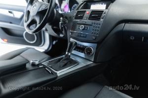 Grey Mercedes-Benz C-Class 2010 in Tallinn, with an engine capacity of 1.80 L and mileage of 146 thousand km for 5990 €, photo 23 on AUTOMOTO.COM.LV