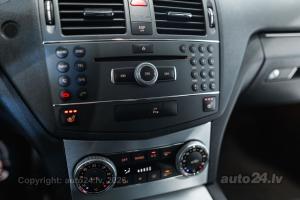 Grey Mercedes-Benz C-Class 2010 in Tallinn, with an engine capacity of 1.80 L and mileage of 146 thousand km for 5990 €, photo 25 on AUTOMOTO.COM.LV