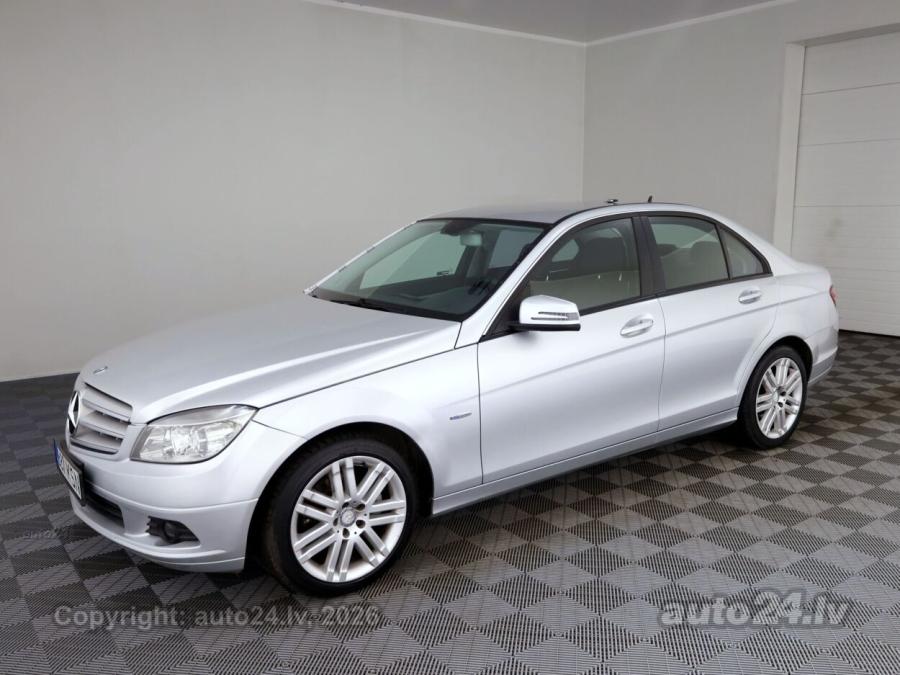 Grey Mercedes-Benz C-Class 2011 in Tallinn, with an engine capacity of 2.10 L and mileage of 258 thousand km for 3999 €, photo 2 on AUTOMOTO.COM.LV