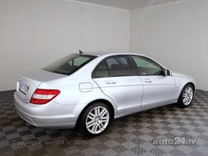 Grey Mercedes-Benz C-Class 2011 in Tallinn, with an engine capacity of 2.10 L and mileage of 258 thousand km for 3999 €, photo 3 on AUTOMOTO.COM.LV