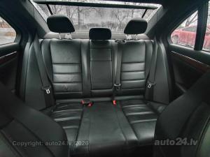 Pelēks Mercedes-Benz C-Class 2011 Tallina, ar dzinēja tilpumu 6.20 L un nobraukumu 196 tūkst. km par 22900 €, foto 16 vietnē AUTOMOTO.COM.LV