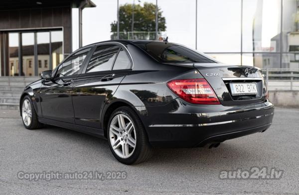 Grey Mercedes-Benz C-Class 2012 in Tallinn, with an engine capacity of 2.10 L and mileage of 335 thousand km for 5999 €, photo 6 on AUTOMOTO.COM.LV