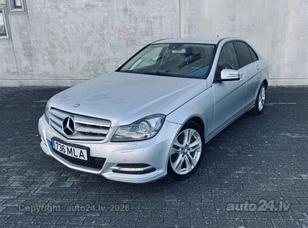Pelēks Mercedes-Benz C-Class 2013 Tallina, ar dzinēja tilpumu 2.10 L un nobraukumu 273 tūkst. km par 9299 €, foto 1 vietnē AUTOMOTO.COM.LV